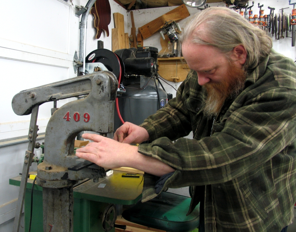 Jason Lollar visita a su taller Cutaway Guitar Magazine