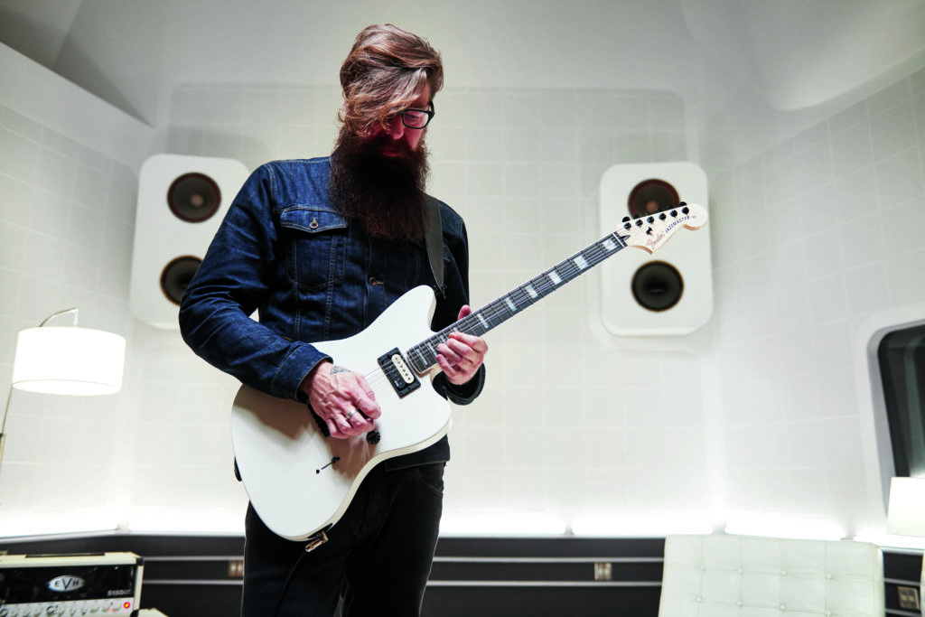 Fender lanza la nueva Jim Root Jazzmaster V4 Cutaway Guitar Magazine