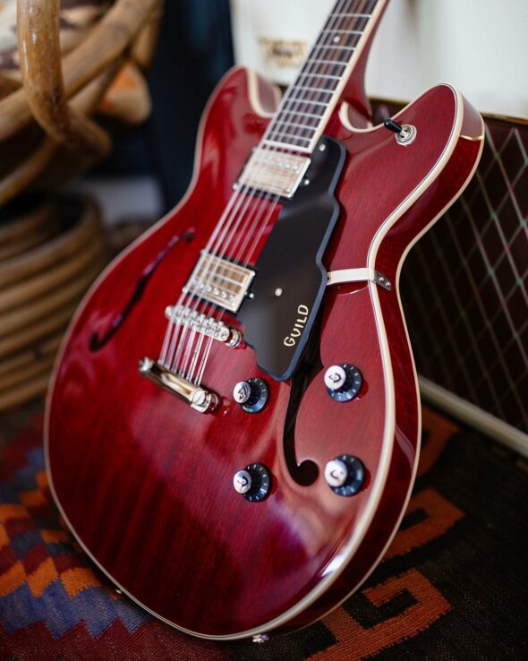 Guild Starfire I-12 Cutaway Guitar Magazine