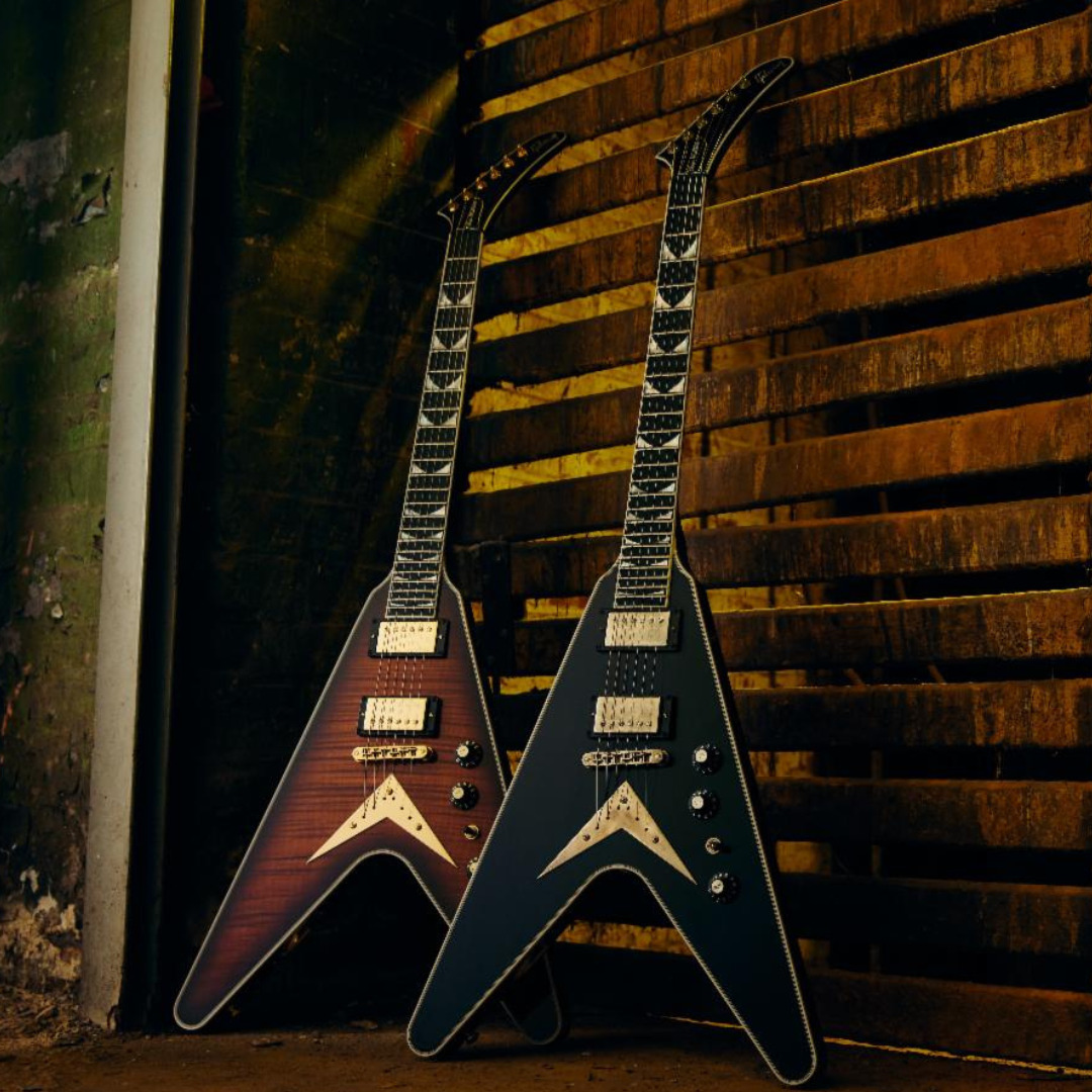 Gibson Dave Mustaine Flying V EXP Cutaway Guitar Magazine