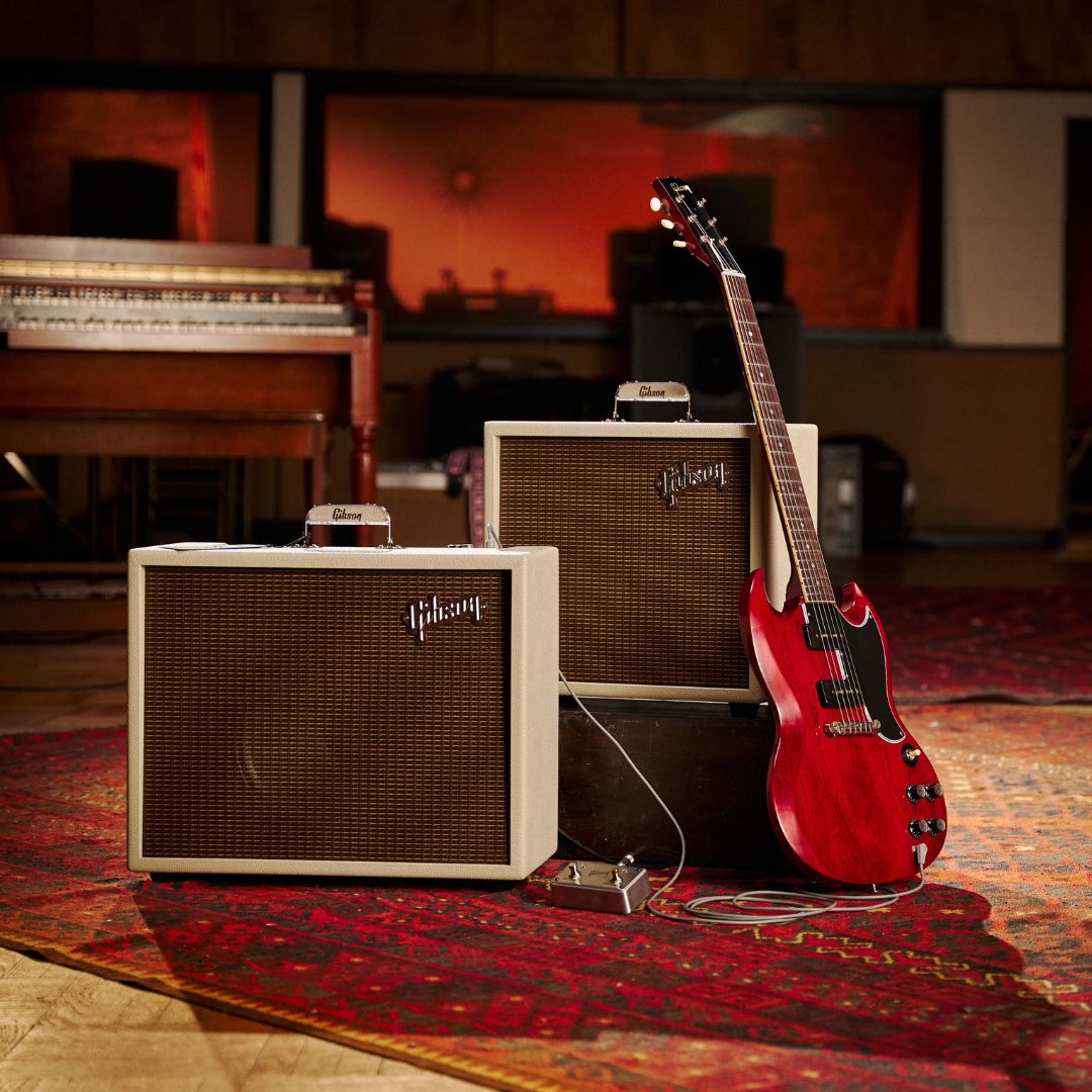 Gibson Falcon 5 & 20 Amps - Cutaway Guitar Magazine