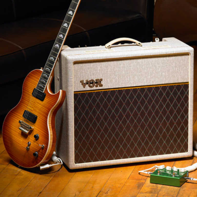 VOX AC 15 Hand Wired Cutaway Guitar Magazine